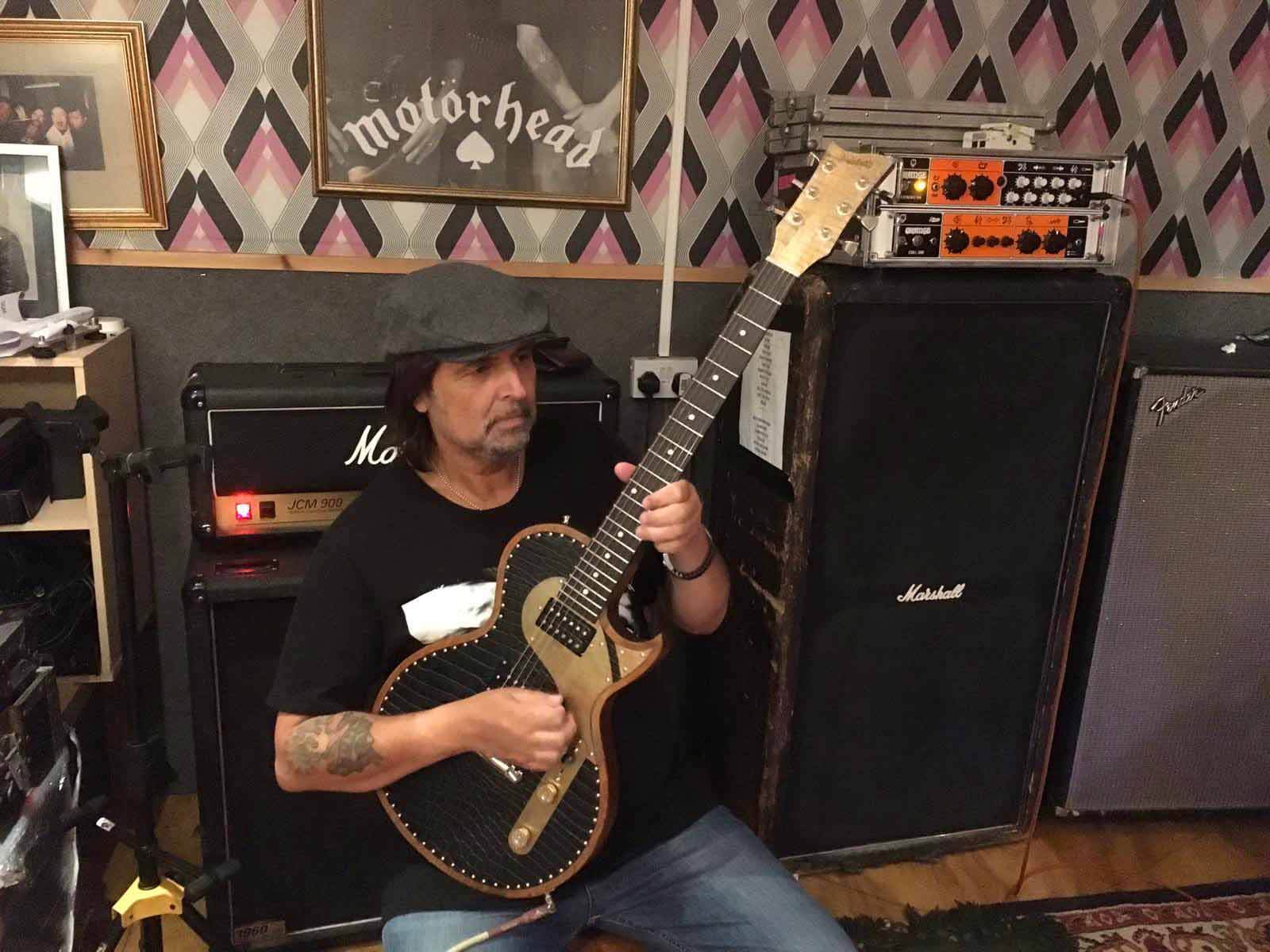 Phil Campbell | Paoletti Guitars